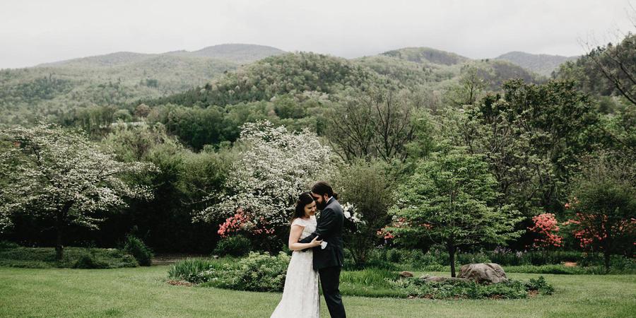 Mountain Magnolia Inn Weddings | Get Prices for Wedding Venues in NC