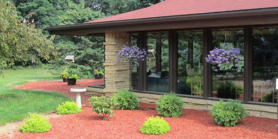 Spring Valley Inn | Venue, Spring Green | Get your price estimate