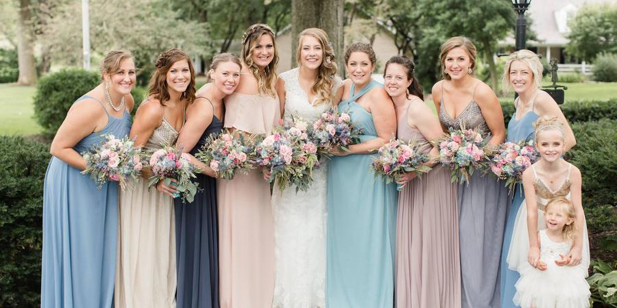 Edgewater Inn & Riverside Grill Weddings | Get Prices for Wedding ...