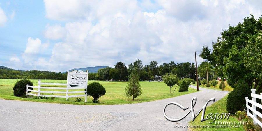 Edgewater Inn & Riverside Grill Weddings | Get Prices for Wedding ...