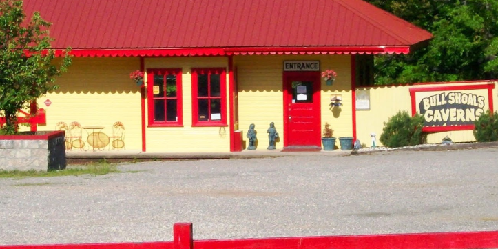 Diamond Chapel Room in Bull Shoals Caverns | Venue, Bull Shoals
