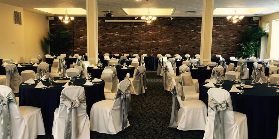 300 Spring | Venue, Jeffersonville | Get your price estimate