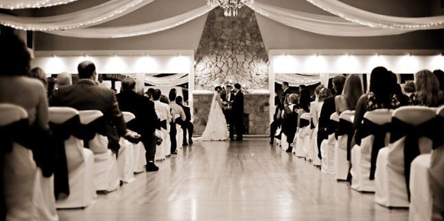 Springvale Golf Course and Ballroom Weddings | Get Prices for Wedding ...