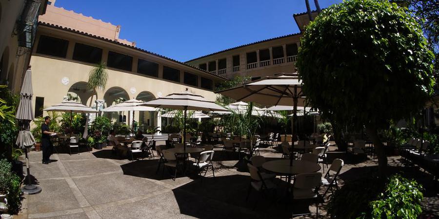 Cafe Julia | Venue, Honolulu | Get your price estimate today!