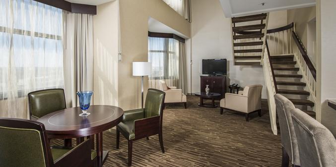 The DoubleTree Suites & Capital Club of Columbus | Venue, Columbus