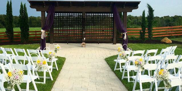 Red Rock Vineyards Weddings | Get Prices for Wedding Venues in TX