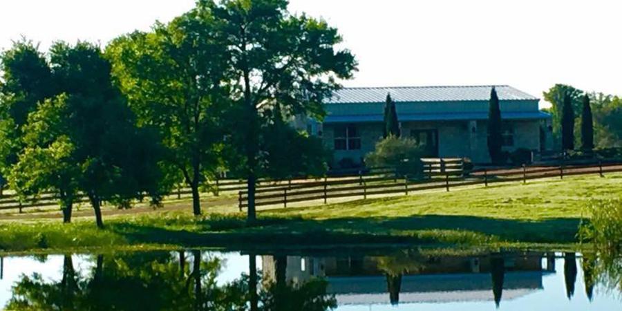 Red Rock Vineyards Weddings | Get Prices for Wedding Venues in TX