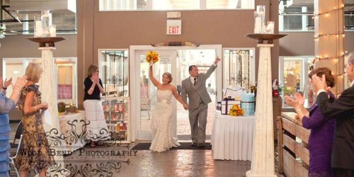 Stockyards Station Weddings | Get Prices for Wedding Venues in TX