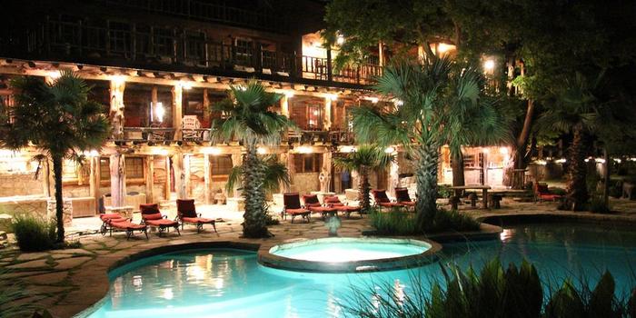 Moon River Ranch Weddings | Get Prices for Wedding Venues in TX