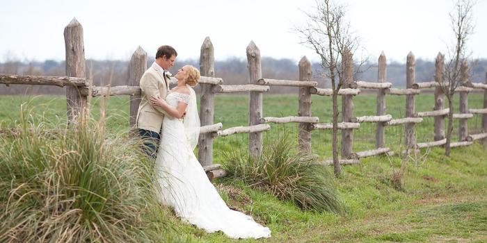 Moon River Ranch Weddings | Get Prices for Wedding Venues in Satin, TX