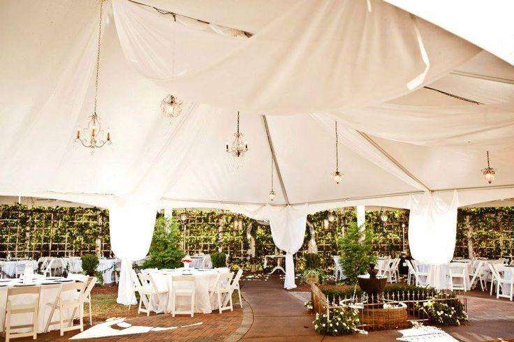 The rose center wedding | Beachweddingtips.com