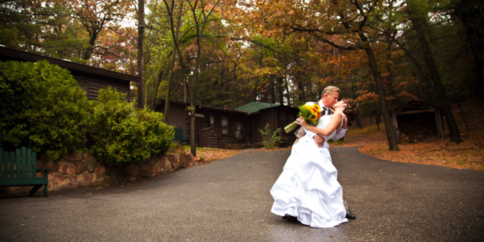 Woodside Ranch Weddings | Get Prices for Wedding Venues in Mauston, WI