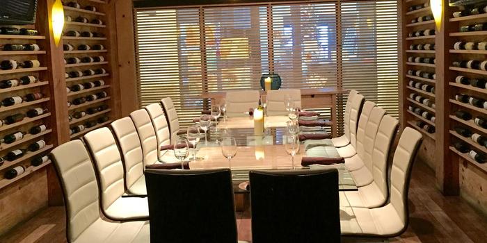 Cibo Wine Bar Weddings | Get Prices for Wedding Venues in FL