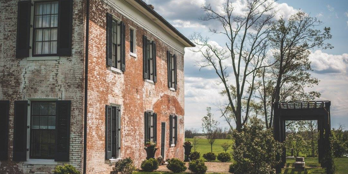 Old Blue Ribbon Farm Weddings | Get Prices for Wedding Venues in KY