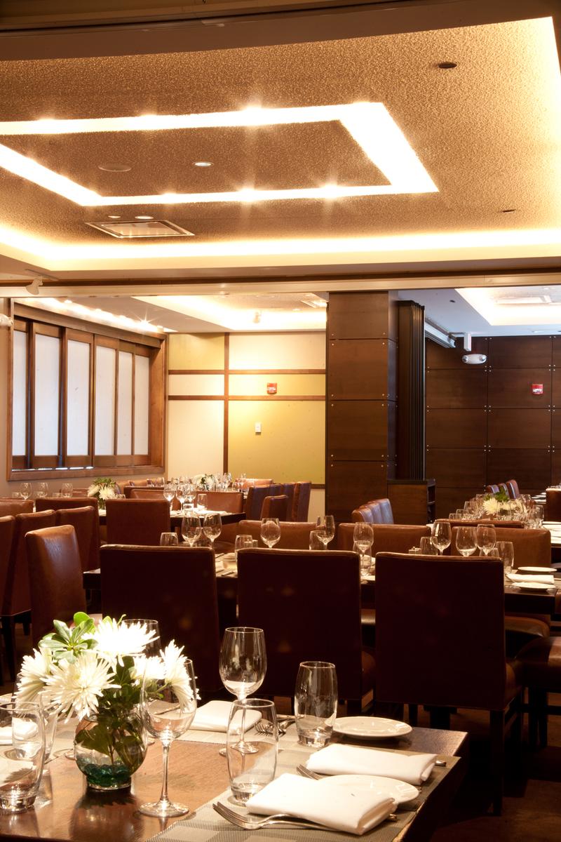 Reel Club Restaurant Weddings | Get Prices for Wedding Venues in IL