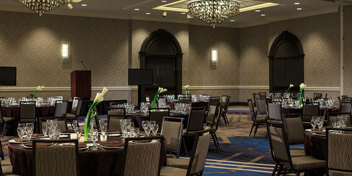 Crystal Gateway Marriott Weddings | Get Prices for Wedding Venues