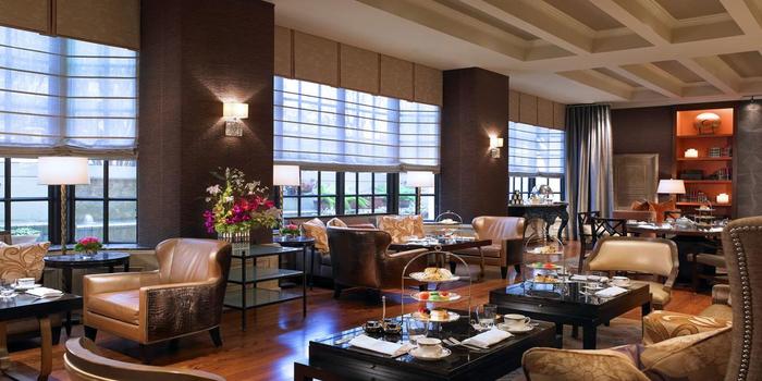 The St. Regis Houston Weddings | Get Prices for Wedding Venues in TX