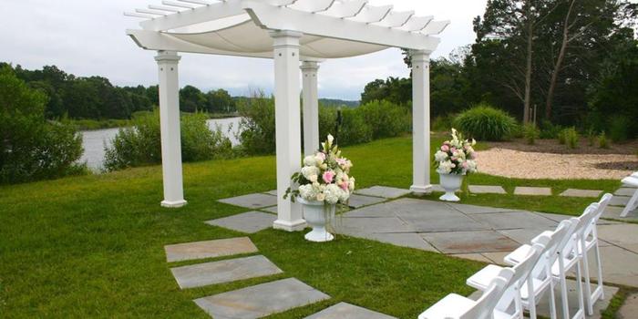 Old Field Club Weddings | Get Prices for Wedding Venues in NY