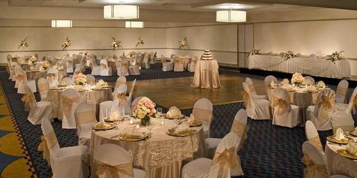 Doubletree by Hilton Pittsburgh- Monroeville Convention Center Weddings
