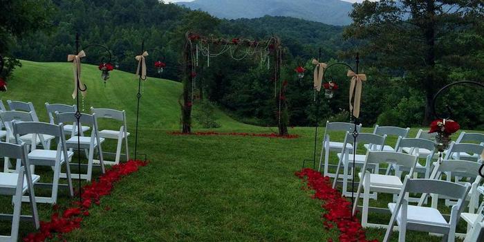 R-Ranch in the Mountains Weddings | Get Prices for Wedding Venues in GA