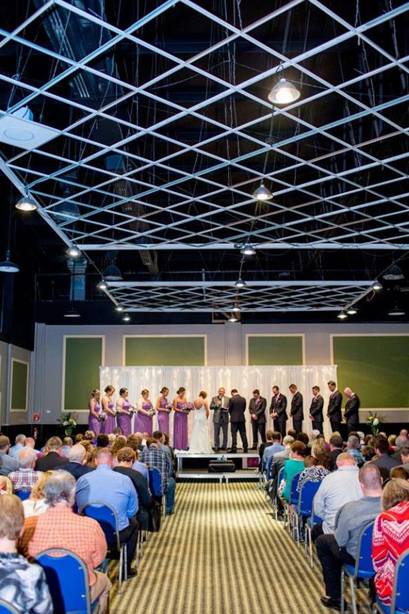 Adventureland Resort Weddings | Get Prices for Wedding Venues in IA