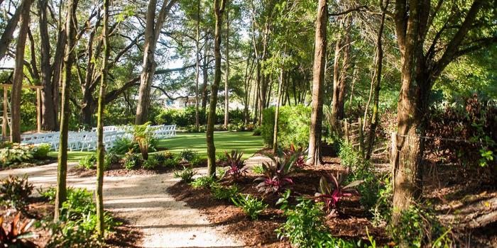 The Secret Garden at Paradise Spring Weddings