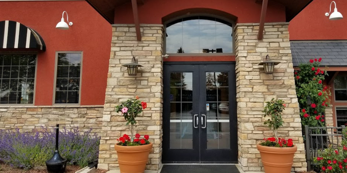 Carlyle Grill Weddings | Get Prices for Wedding Venues in MI