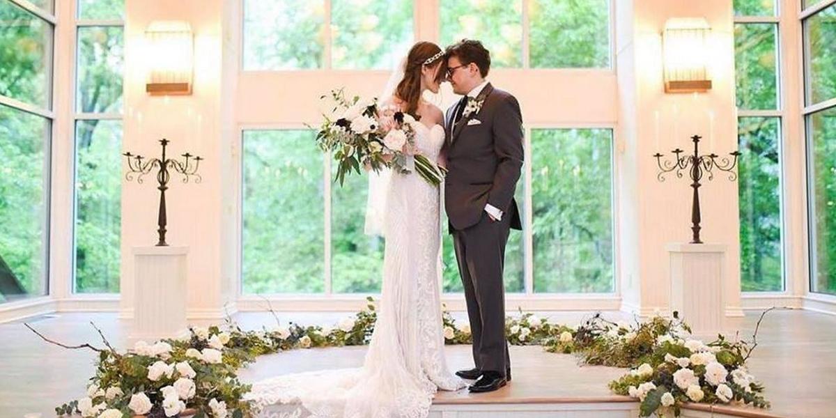 Glass Chapel Tulsa Weddings | Get Prices for Wedding Venues in OK