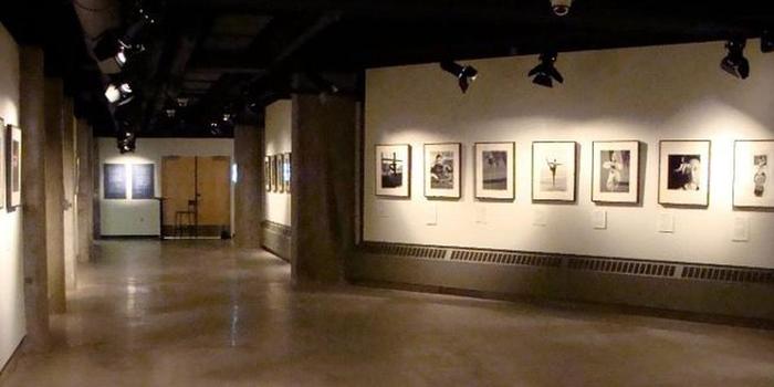 Rozsa Center Weddings | Get Prices for Wedding Venues in MI