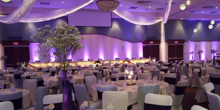 Courtyard by Marriott Fargo Moorhead Weddings | Get Prices for Wedding ...