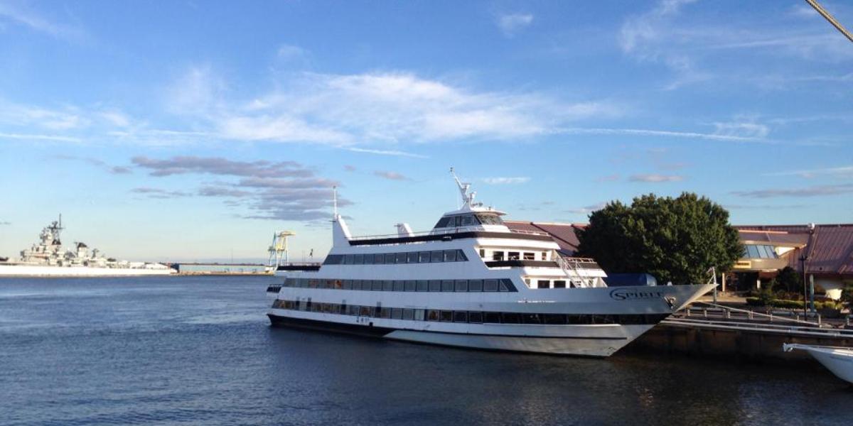 Spirit of Philadelphia Weddings | Get Prices for Wedding Venues in PA