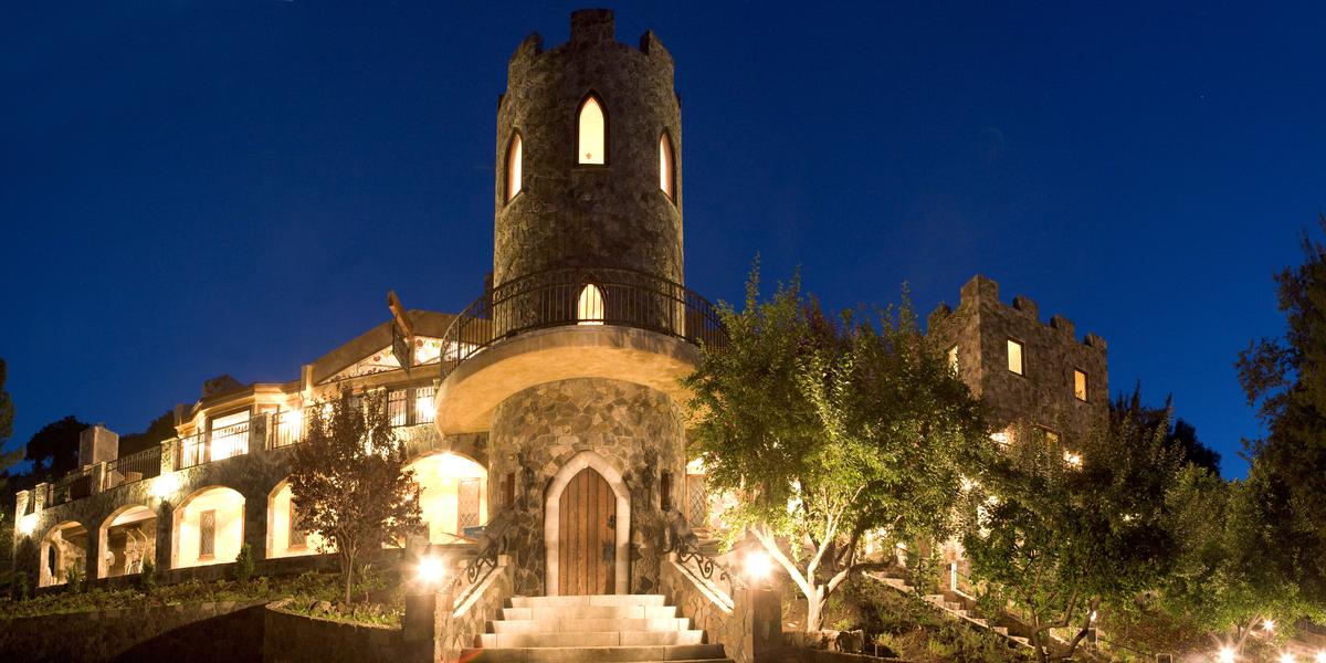 Lobo Castle Weddings | Get Prices for Wedding Venues in Agoura, CA