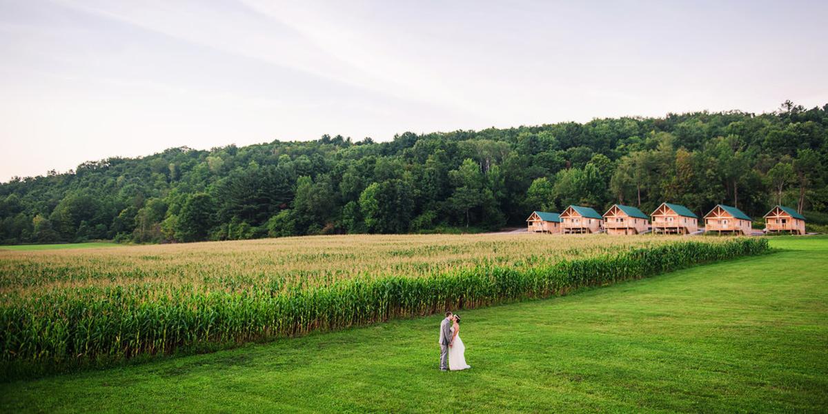 Wolf Oak Acres Weddings | Get Prices for Wedding Venues in Oneida, NY