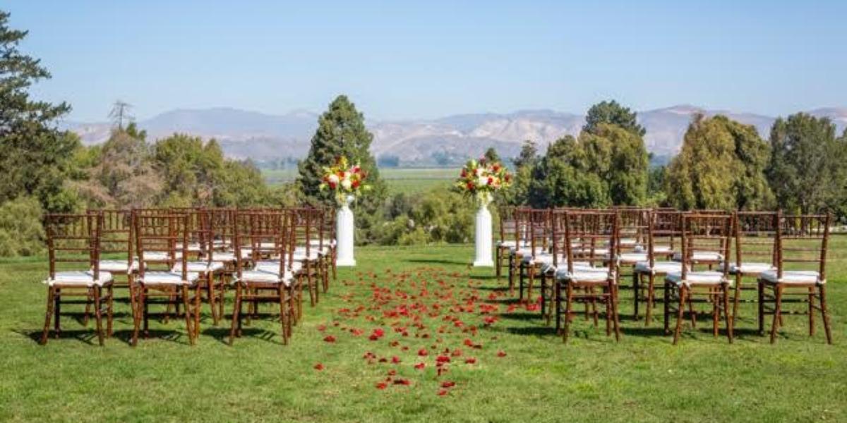 Las Posas Country Club Weddings | Get Prices for Wedding Venues in CA