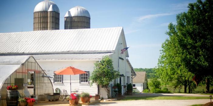 Heritage Prairie Farm Weddings | Get Prices for Wedding Venues in IL