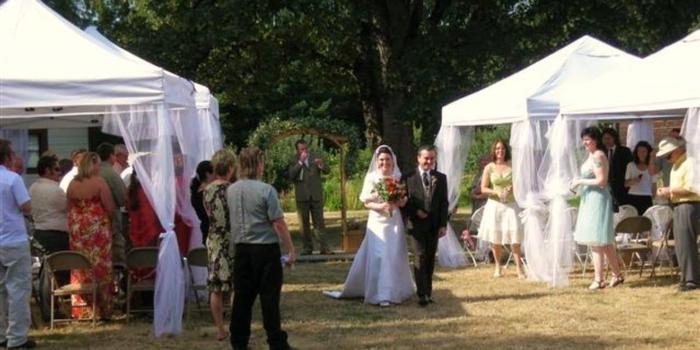 Philip Foster Farm Weddings | Get Prices for Wedding Venues in OR
