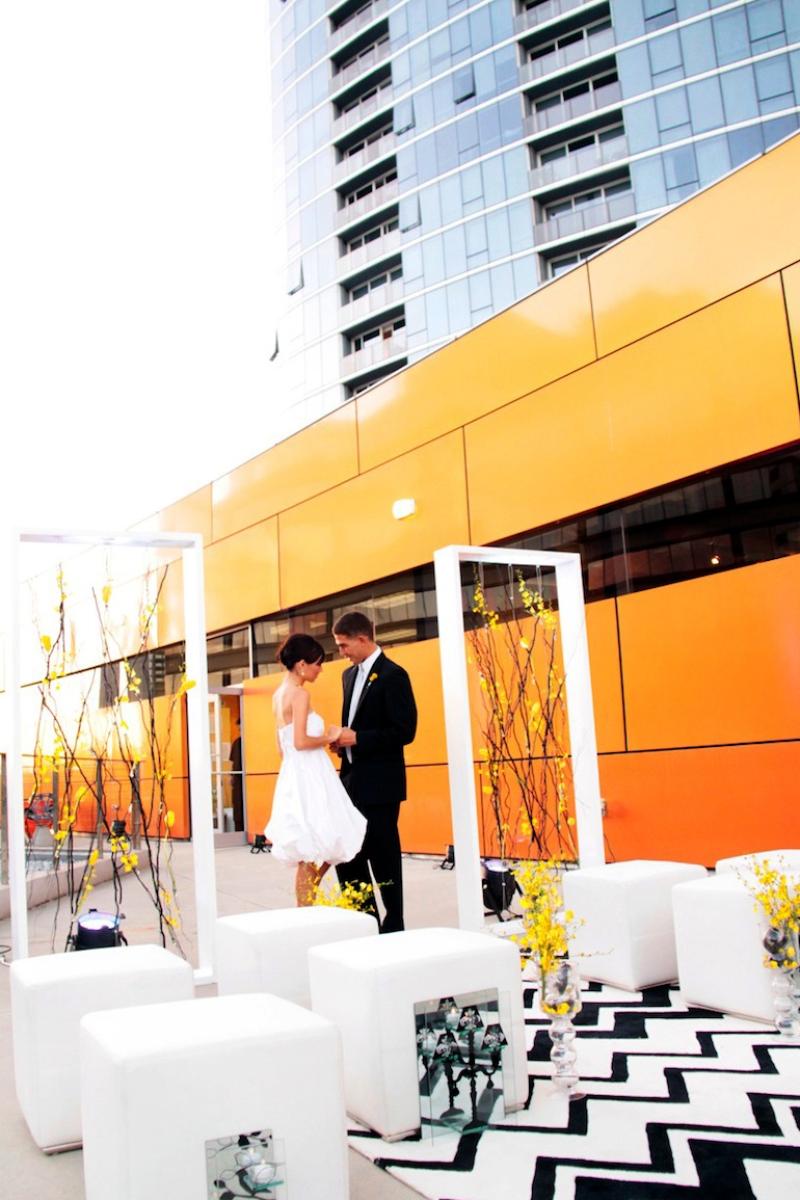 Stage Restaurant Weddings | Get Prices for Wedding Venues in HI
