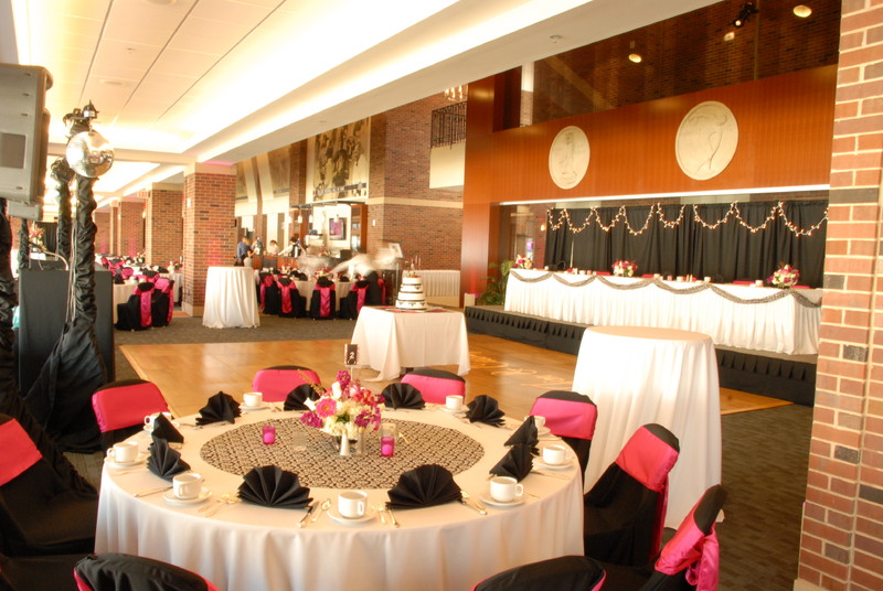 Memorial Stadium Wedding Illinois Premium Events At Memorial Stadium