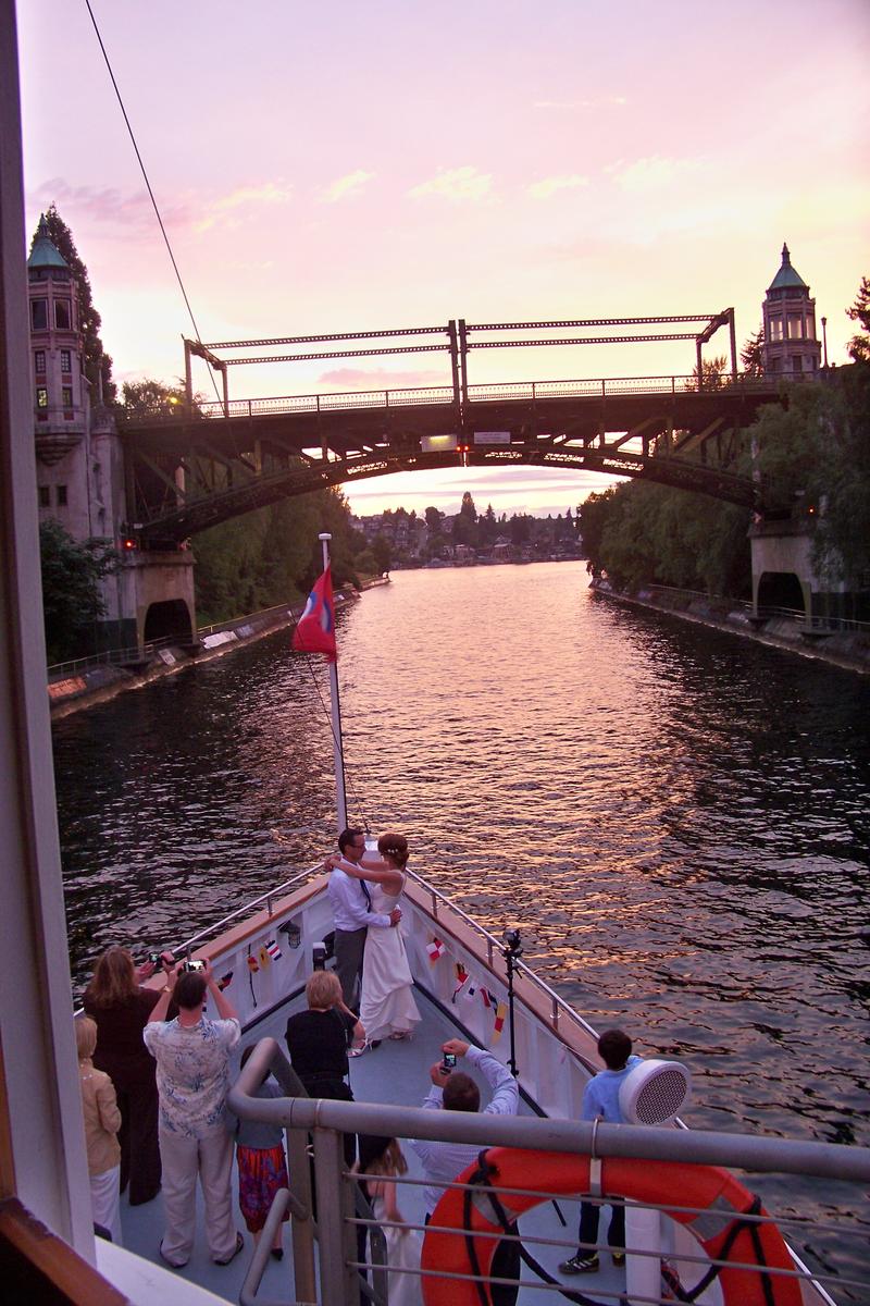 The Steamship Virginia V Weddings | Get Prices for Wedding Venues