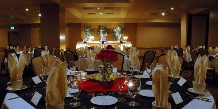 Embassy Suites Portland Washington Square Weddings | Get Prices for ...