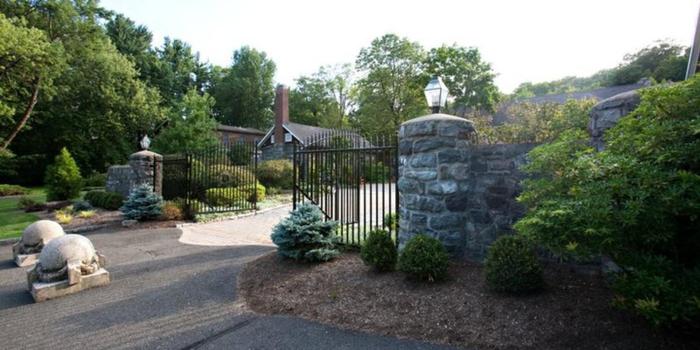 Smoke Rise Village Inn Weddings | Get Prices for Wedding Venues in NJ