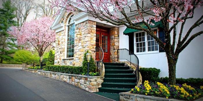 William Penn Inn Weddings | Get Prices for Wedding Venues in PA