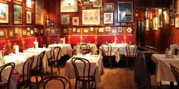 Clyde's Georgetown Weddings | Get Prices for Wedding Venues in DC