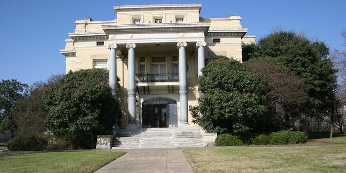 The Dallas Woman's Forum at the Alexander Mansion Weddings
