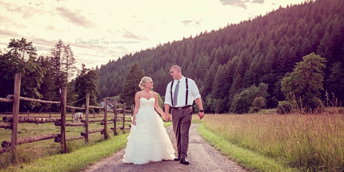Pomeroy Farm Weddings | Get Prices for Wedding Venues in Yacolt, WA