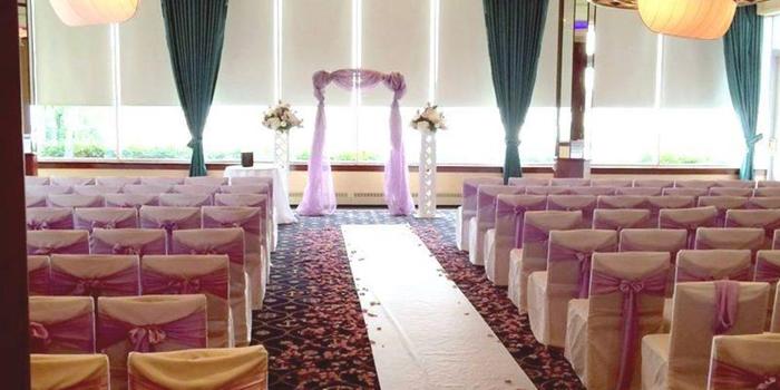 MacRay Harbor Banquets & Events Center Weddings | Get Prices for ...