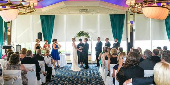 MacRay Harbor Banquets & Events Center Weddings | Get Prices for ...