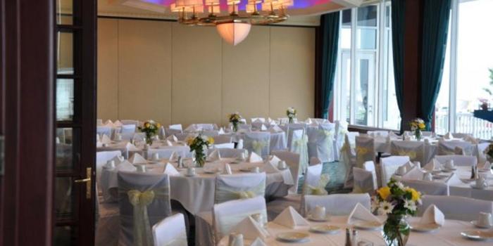 MacRay Harbor Banquets & Events Center Weddings | Get Prices for ...