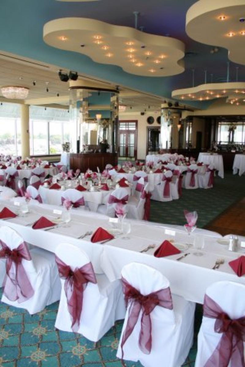 MacRay Harbor Banquets & Events Center Weddings | Get Prices for ...
