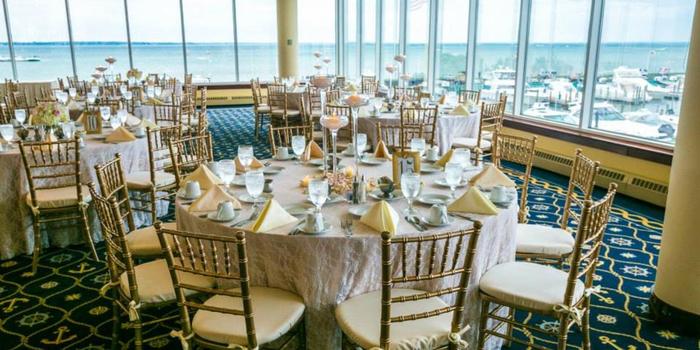 MacRay Harbor Banquets & Events Center Weddings | Get Prices for ...